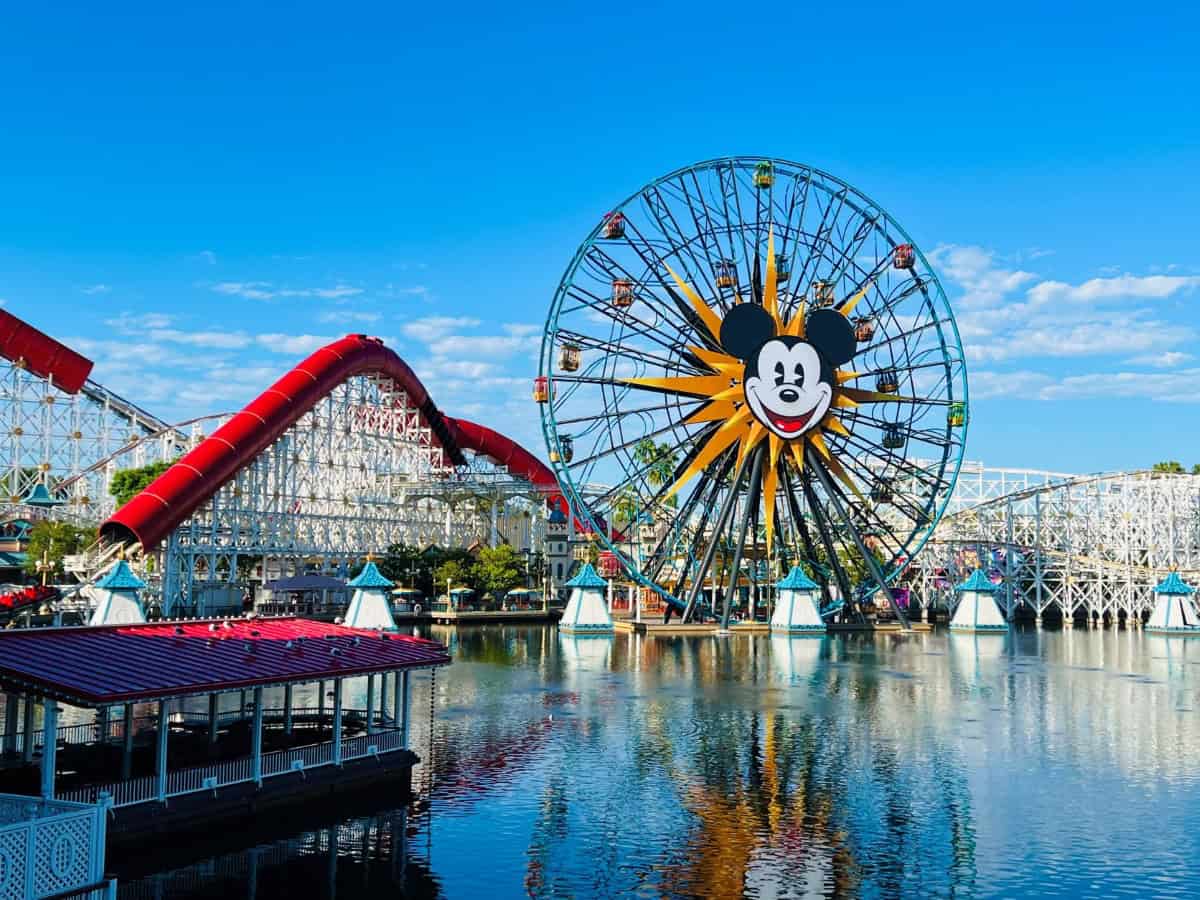 How to Rope Drop at Disneyland and California Adventure: Best ...